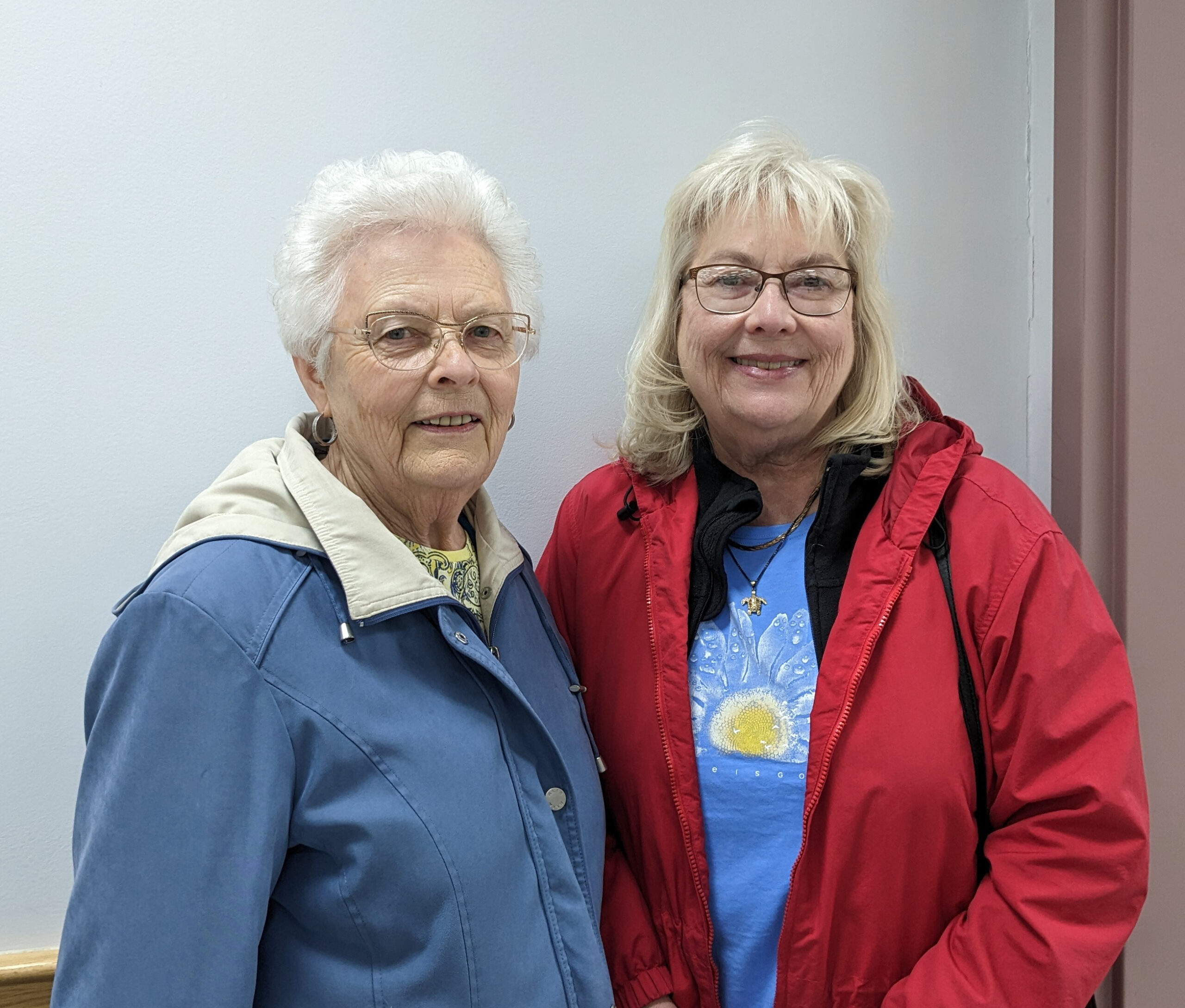 Helping Two Sisters Connect - Hound on the Hunt
